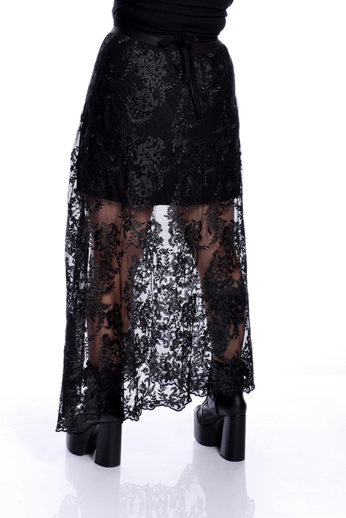 Saia Renda Preta Veil | Loja Reversa